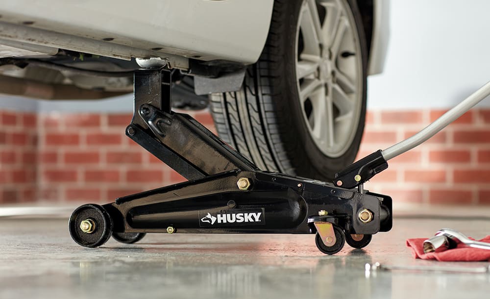 Different Vehicle Jacks And How To Use Them Properly » RebuiltCarParts